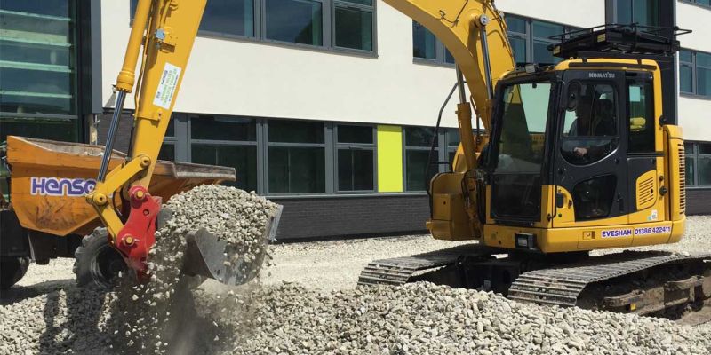 The Benefits of the 13-Ton Excavator